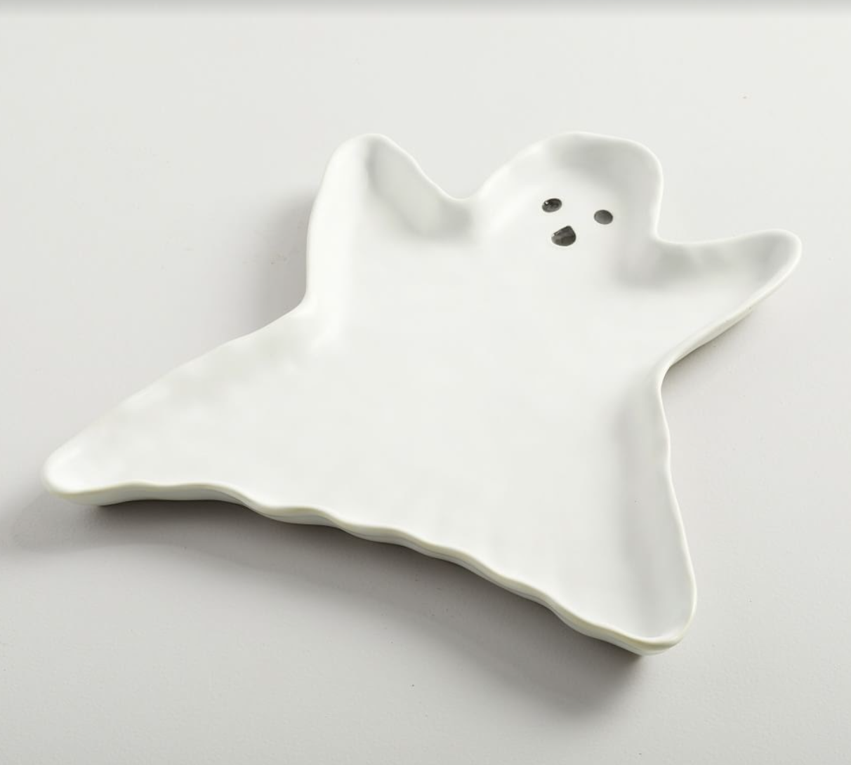 Ghost-Serving-Platter - Erika Altes | Whiskey & Lace Blog