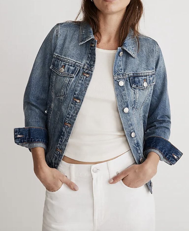 What to Wear to a Baseball Game: 20+ Baseball Game Outfits