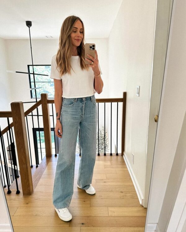 What to Wear With Light Blue Jeans (Your Complete Guide)